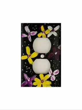 Hand Crafted | Wall Decor | Hand Crafted Abstract Design Duplex Outlet ...